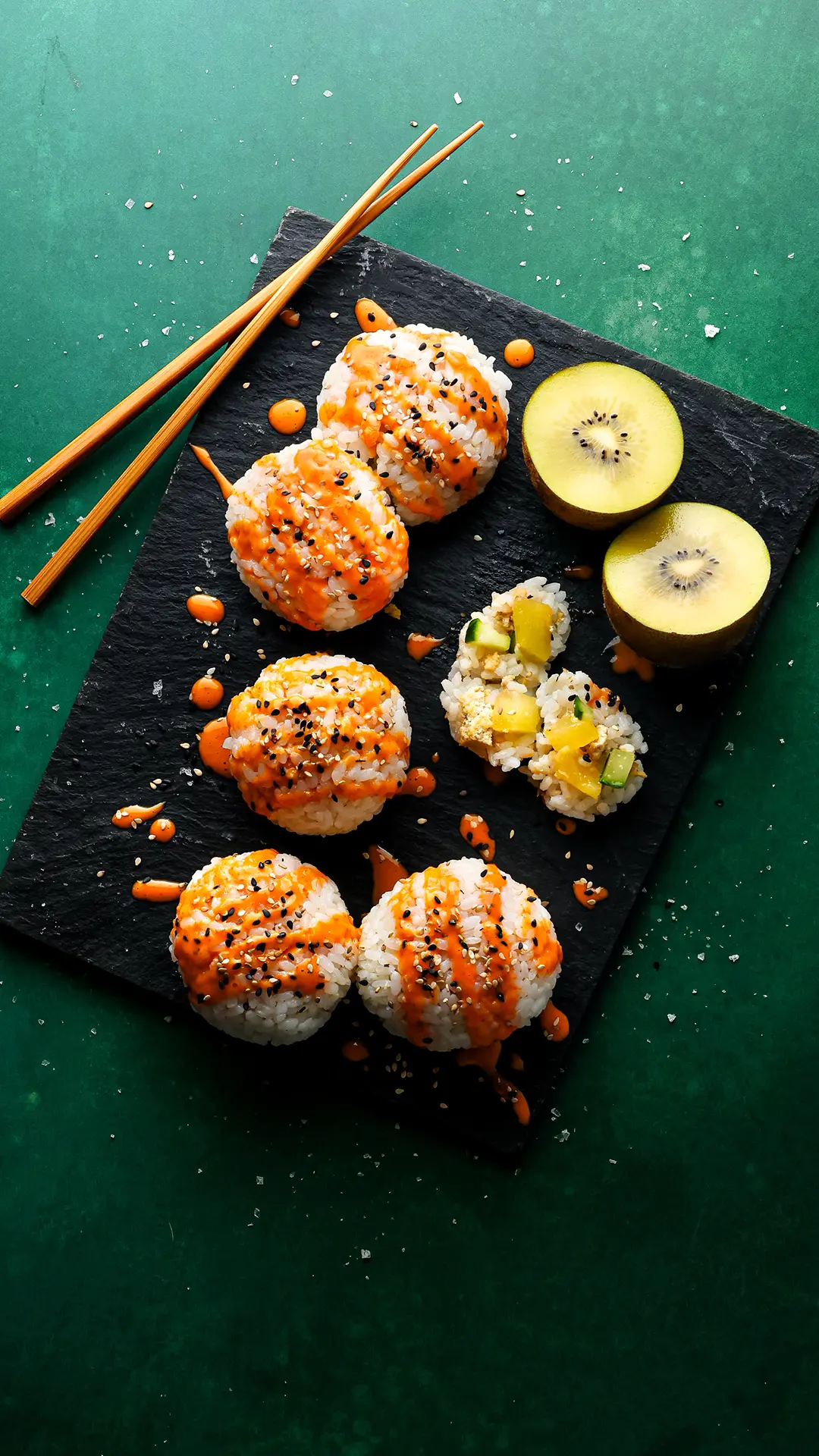 Sushi-Bällchen mit Tofu-Kiwi Füllung - Zespri Deutschland